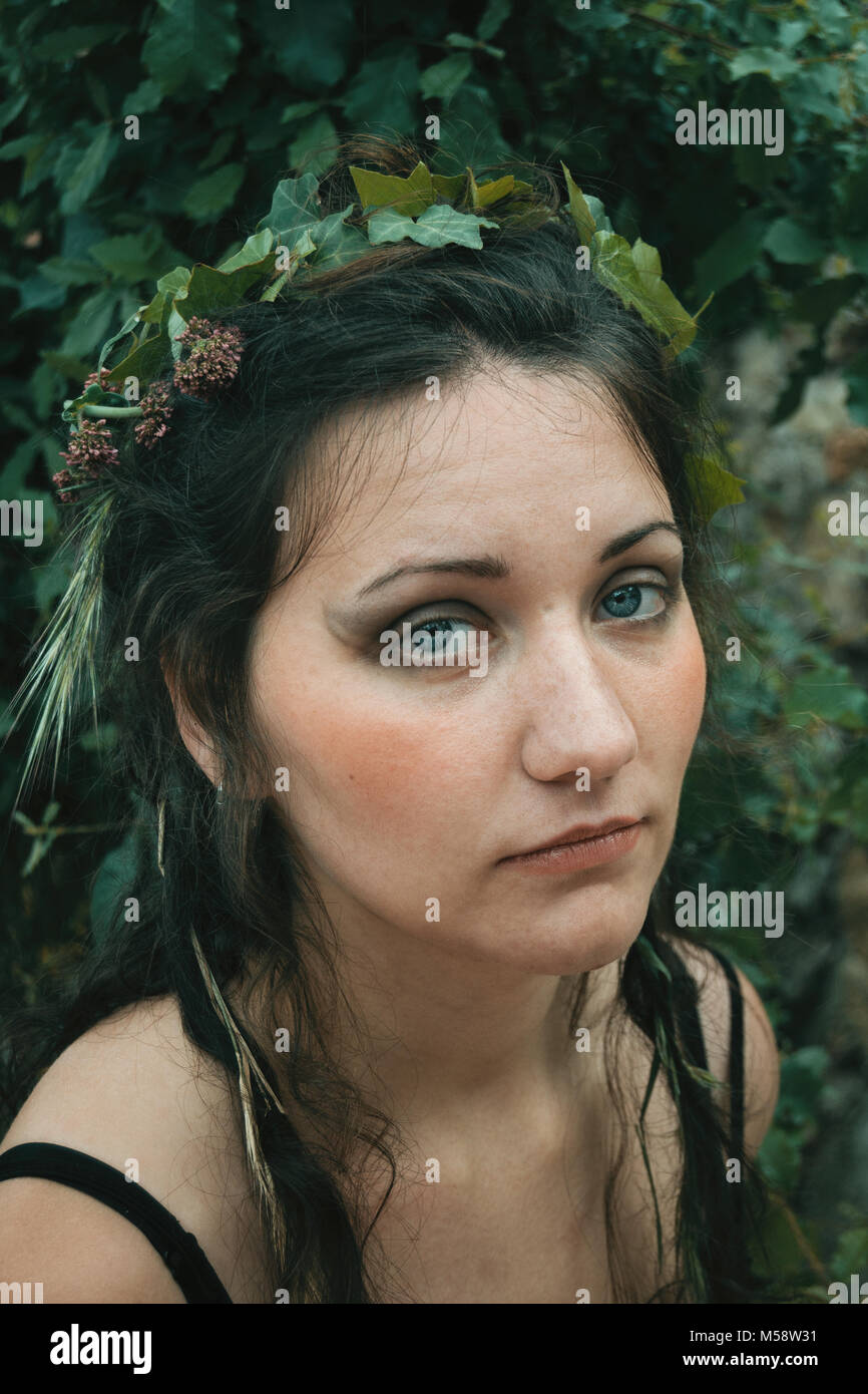 Female elf in forest hi-res stock photography and images - Alamy
