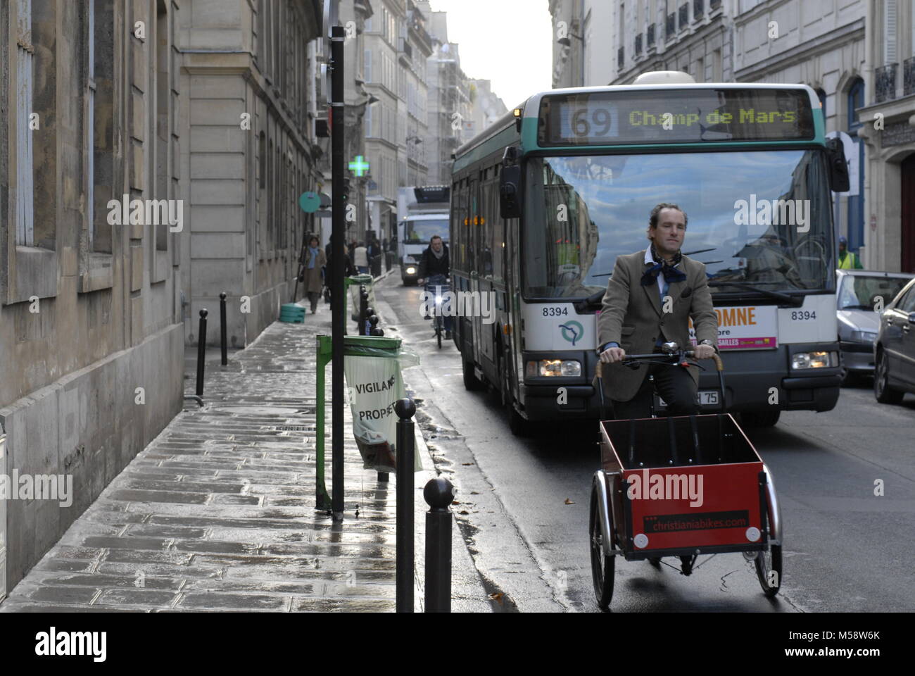 PARIS FRANCE - STREET PHOTOGRAPHY - PARIS TRAFFIC - PARIS BUS - PARIS ...