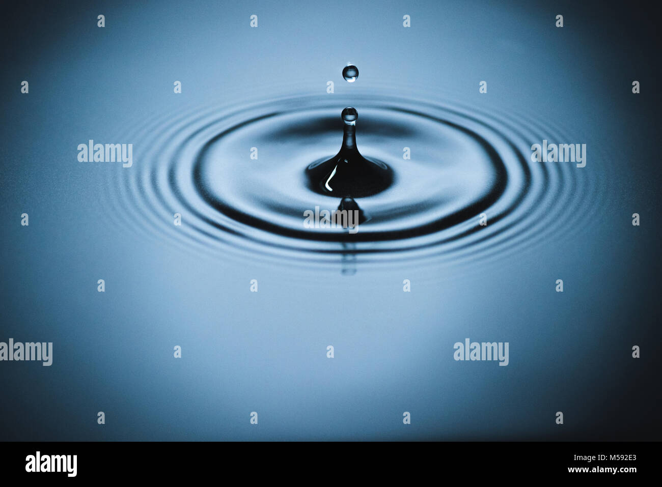 Drip of water hi-res stock photography and images - Alamy