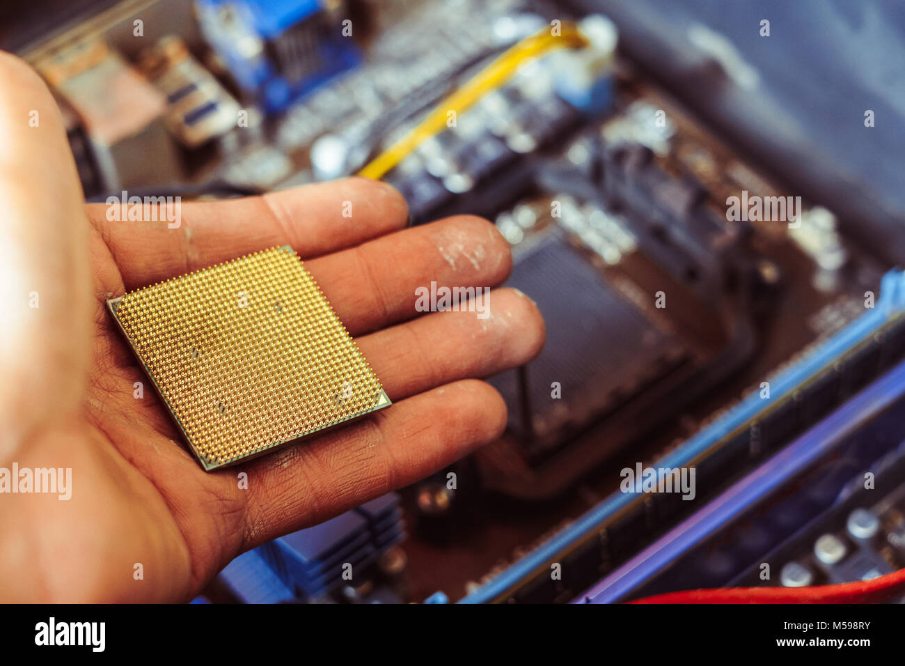 Buy before you board hi-res stock photography and images - Alamy