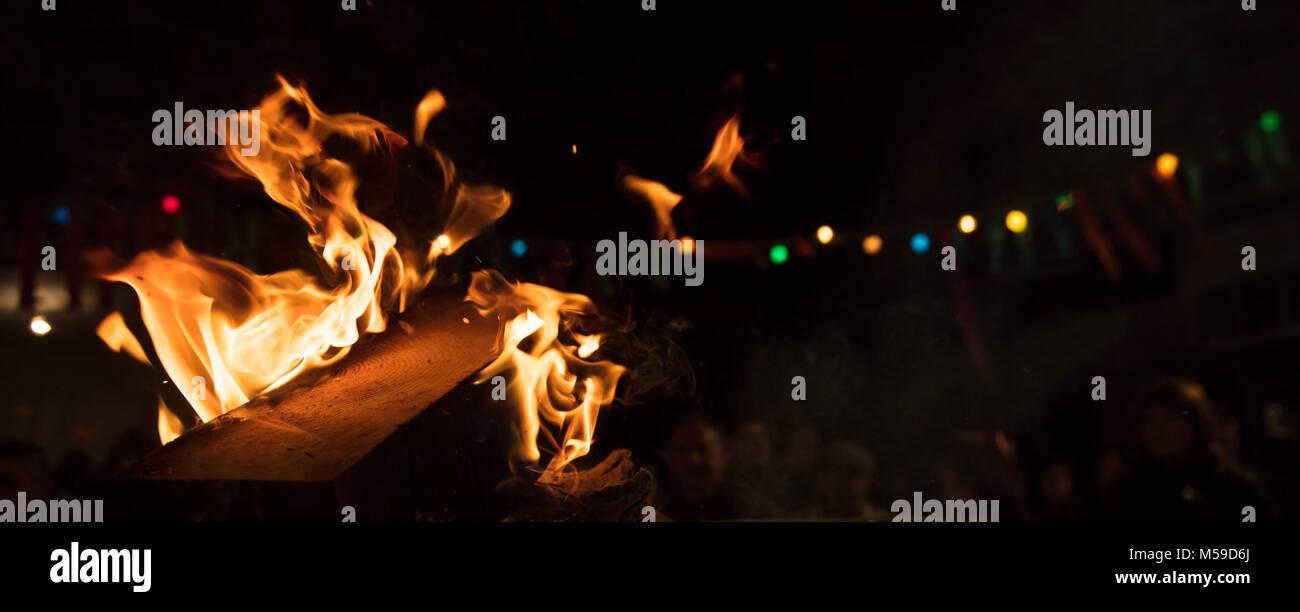 Burning bonfire with lights and sparks hi-res stock photography and ...