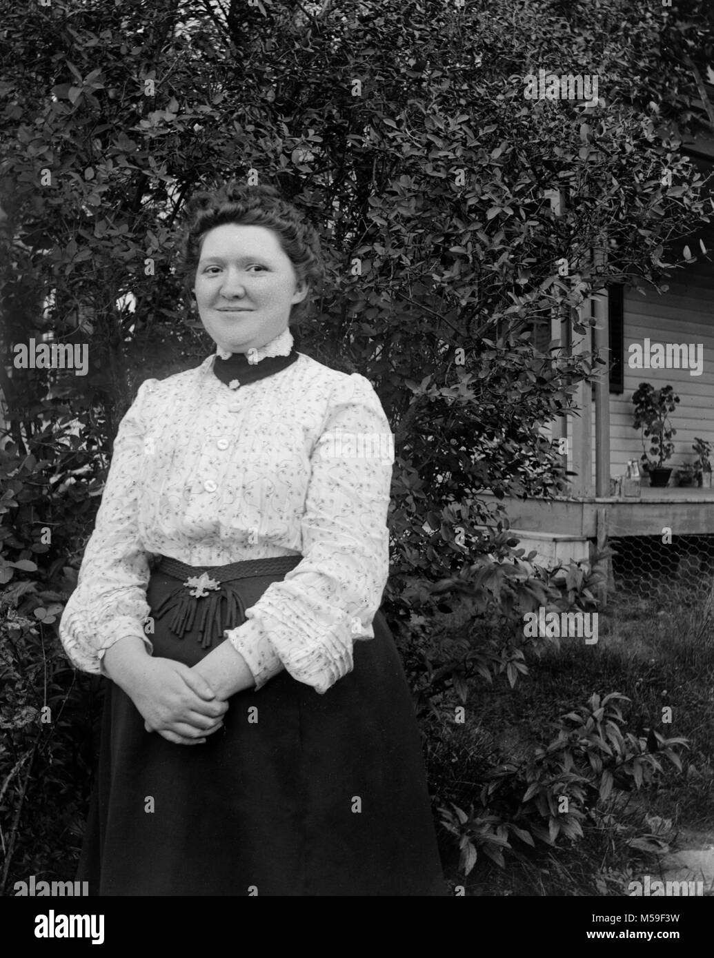 Young woman portrait, ca. 1900 Stock Photo - Alamy