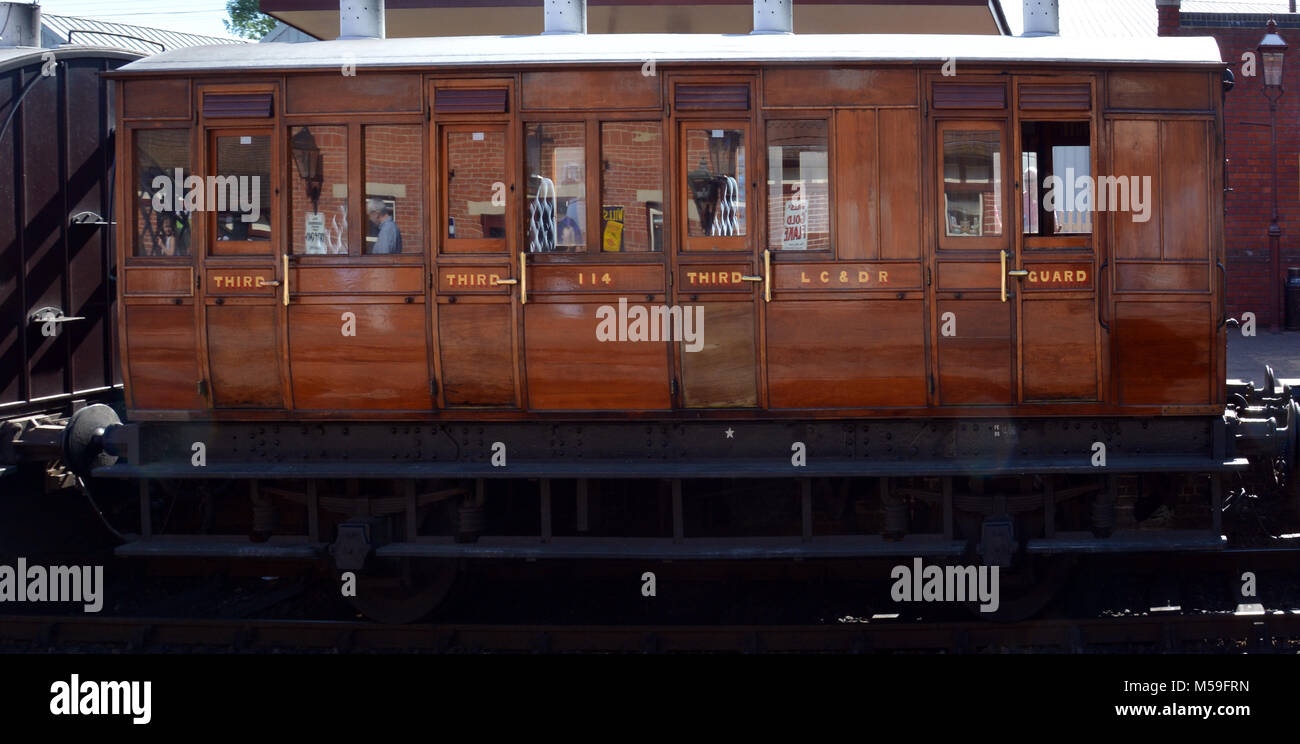 Preserved railway carriage hi-res stock photography and images - Alamy