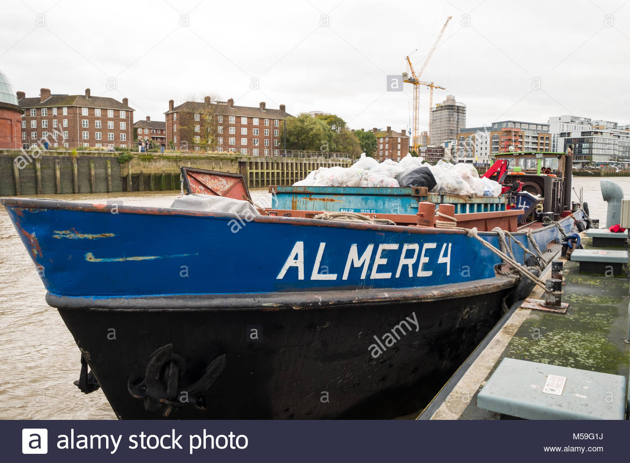 Garbage Scow Stock Photos & Garbage Scow Stock Images - Alamy