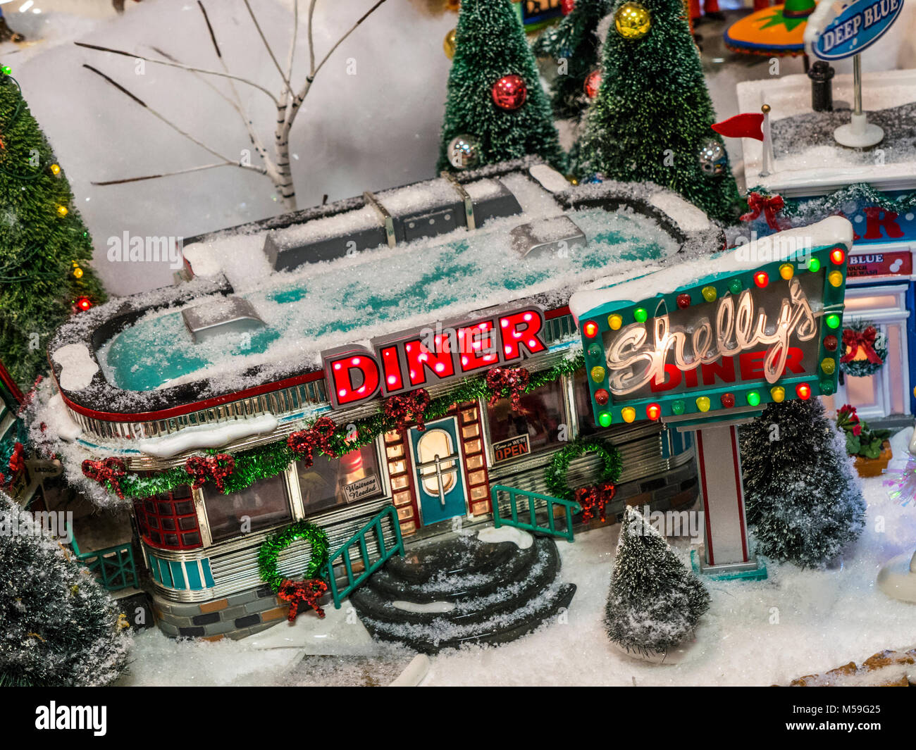 AMERICAN DINER THANKSGIVING Scale model of typical traditional American ...