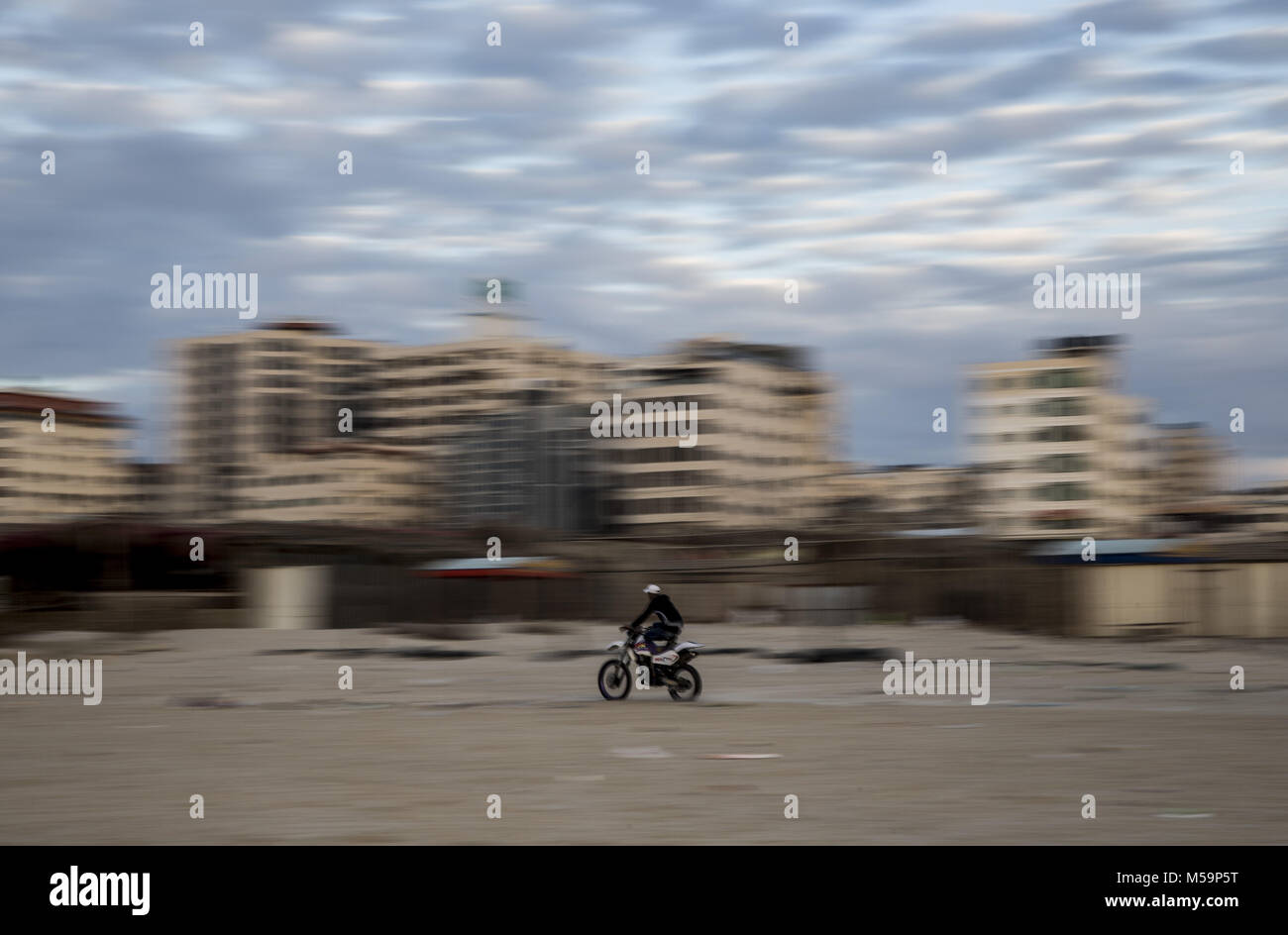 Gaza City, The Gaza Strip, Palestine. 20th Feb, 2018. Palestinians ...