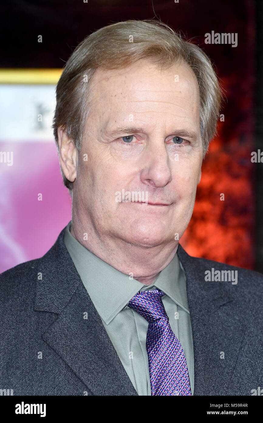 Jeff daniels actor hi-res stock photography and images - Alamy