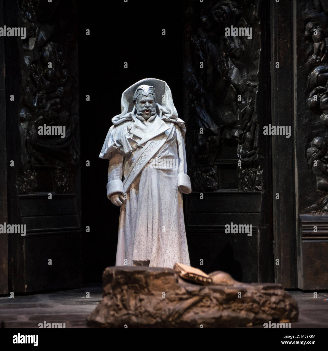 Statue of the commendatore hi-res stock photography and images - Alamy