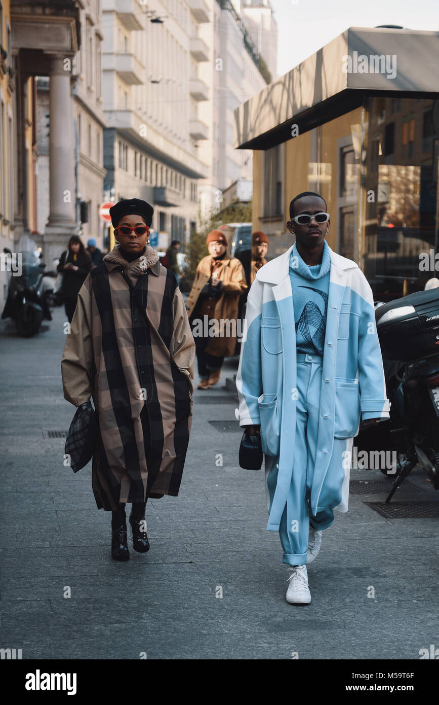 Milan, Italy. 21st Feb, 2018. Fashion girl posing to photographers ...