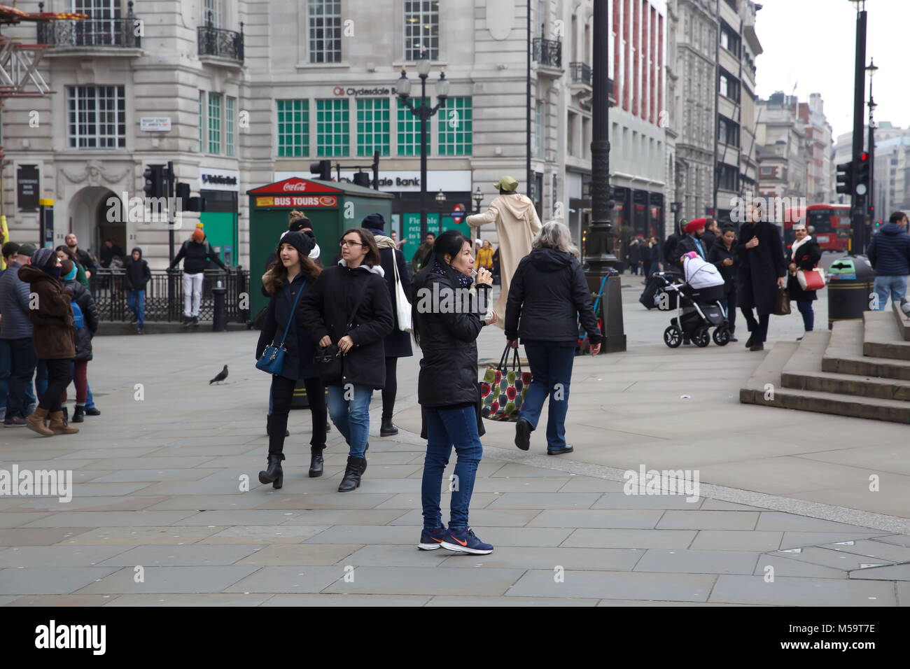 London, UK. 21st Feb, 2018. UK Weather: Dull and overcast day in London ...