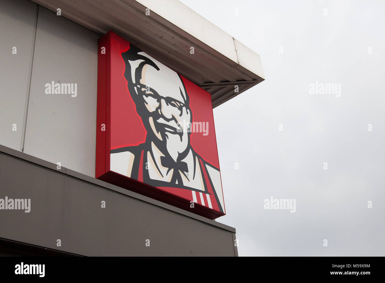 Kfc symbol uk hi-res stock photography and images - Alamy