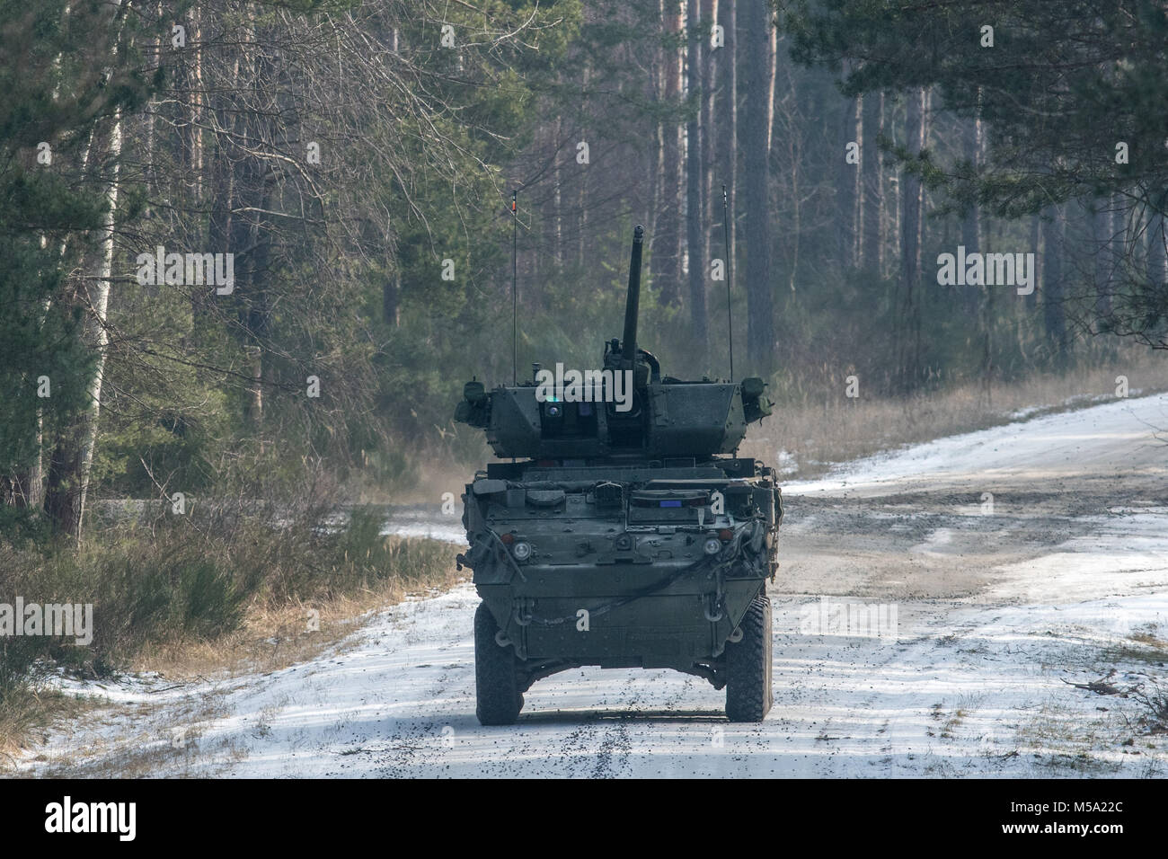 30mm cannon hi-res stock photography and images - Alamy