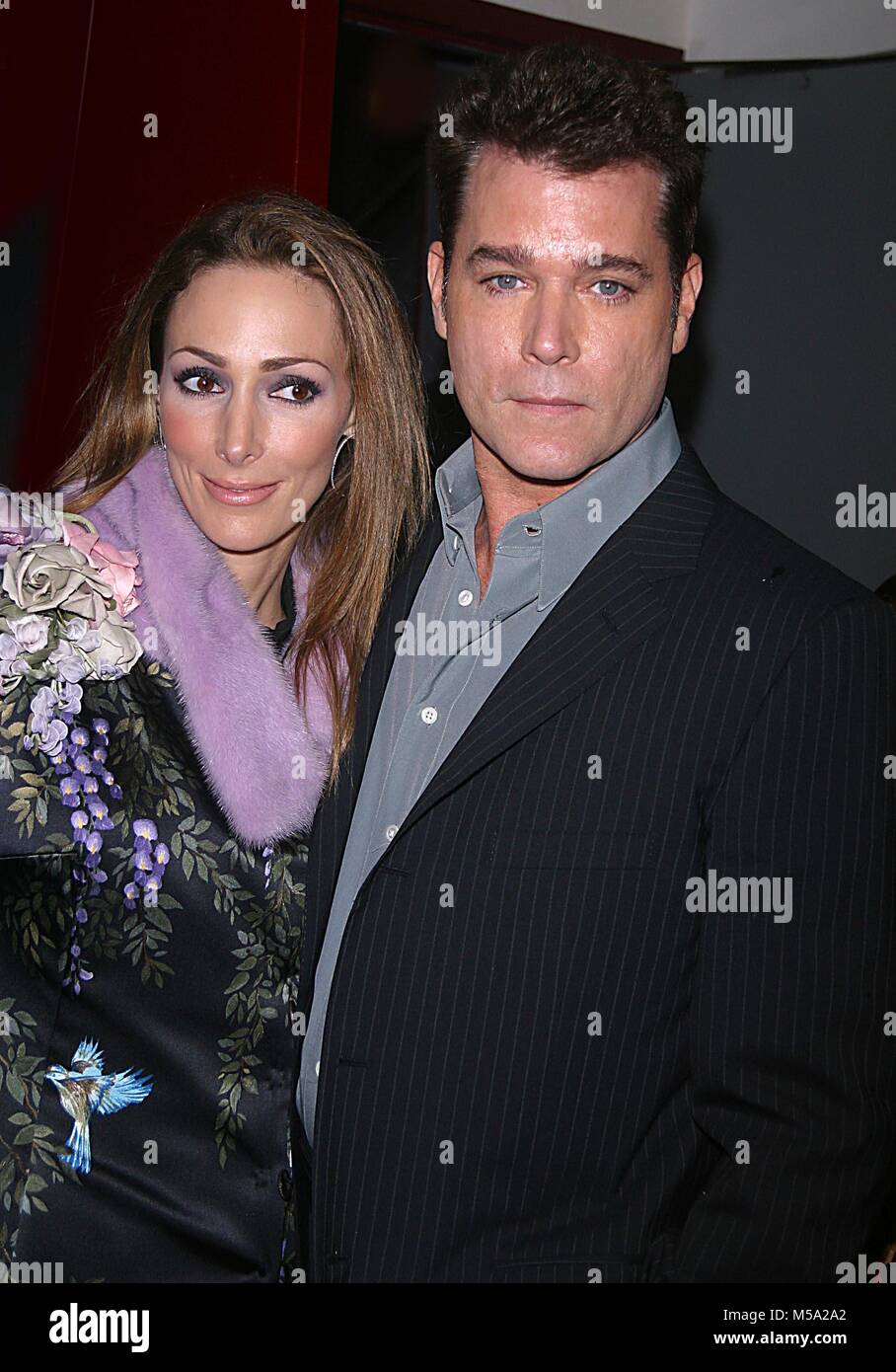 CelebrityArchaeology.com New York City 2002 FILE PHOTO RAY LIOTTA AND ...