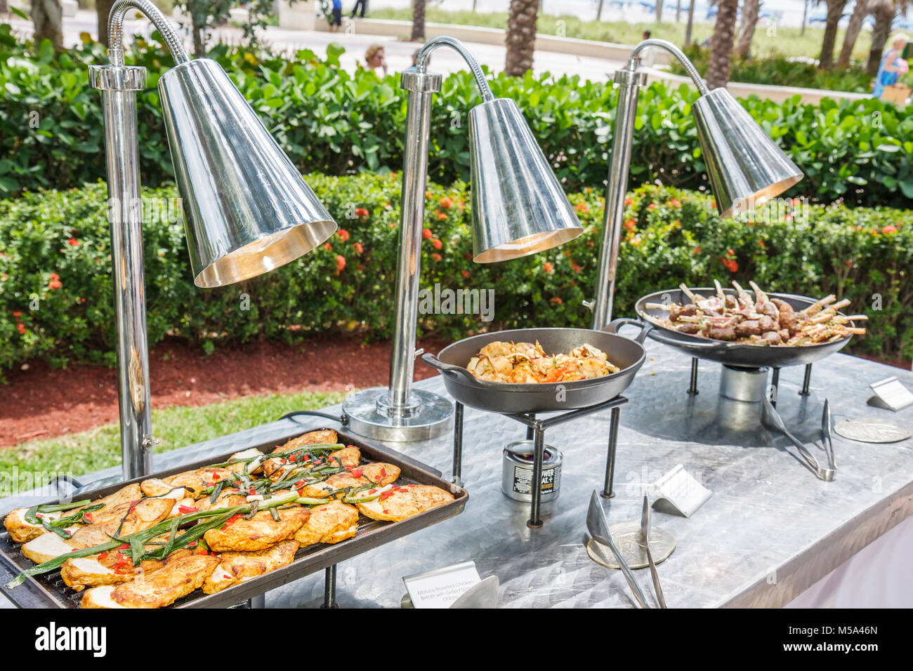 Chafing dish hi-res stock photography and images - Alamy