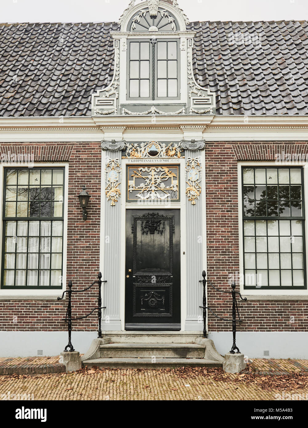 Dutch merchants 1700s hi-res stock photography and images - Alamy