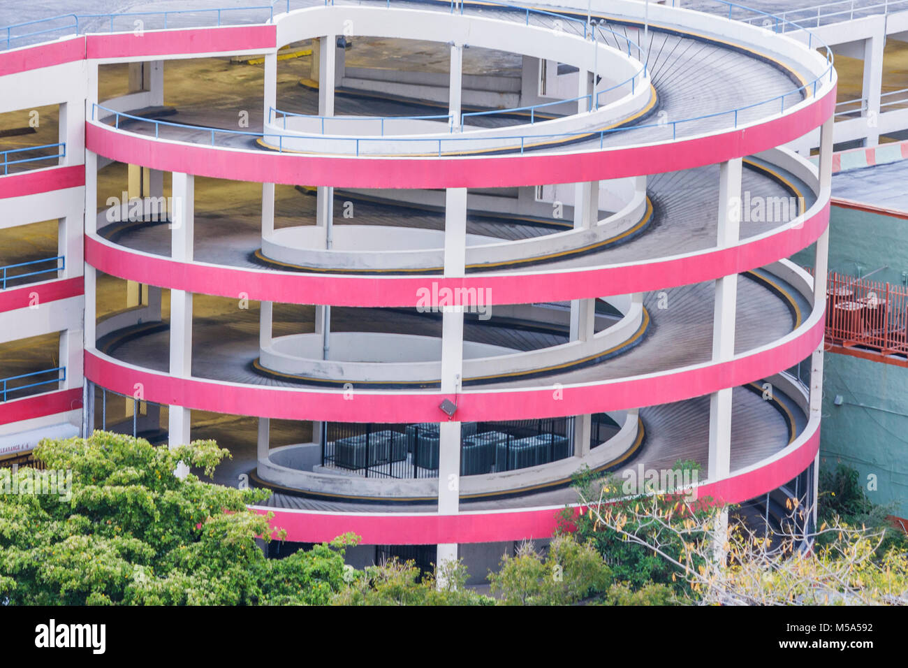 Miami Florida,parking garage,circular ramp,circle,structure,utilitarian ...
