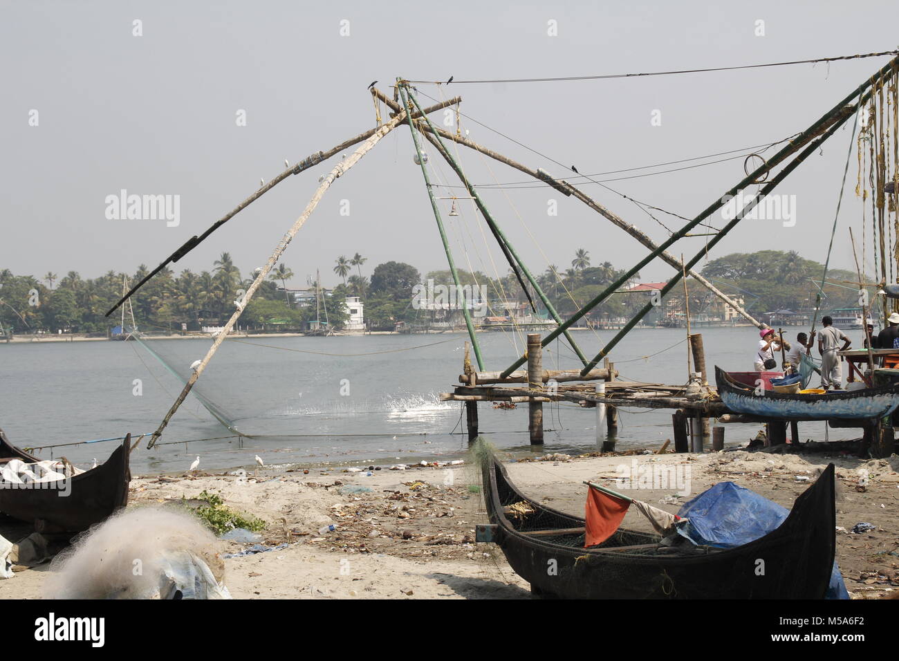 Fort Kochi Chinese Fishing Nets High Resolution Stock Photography and Images - Alamy
