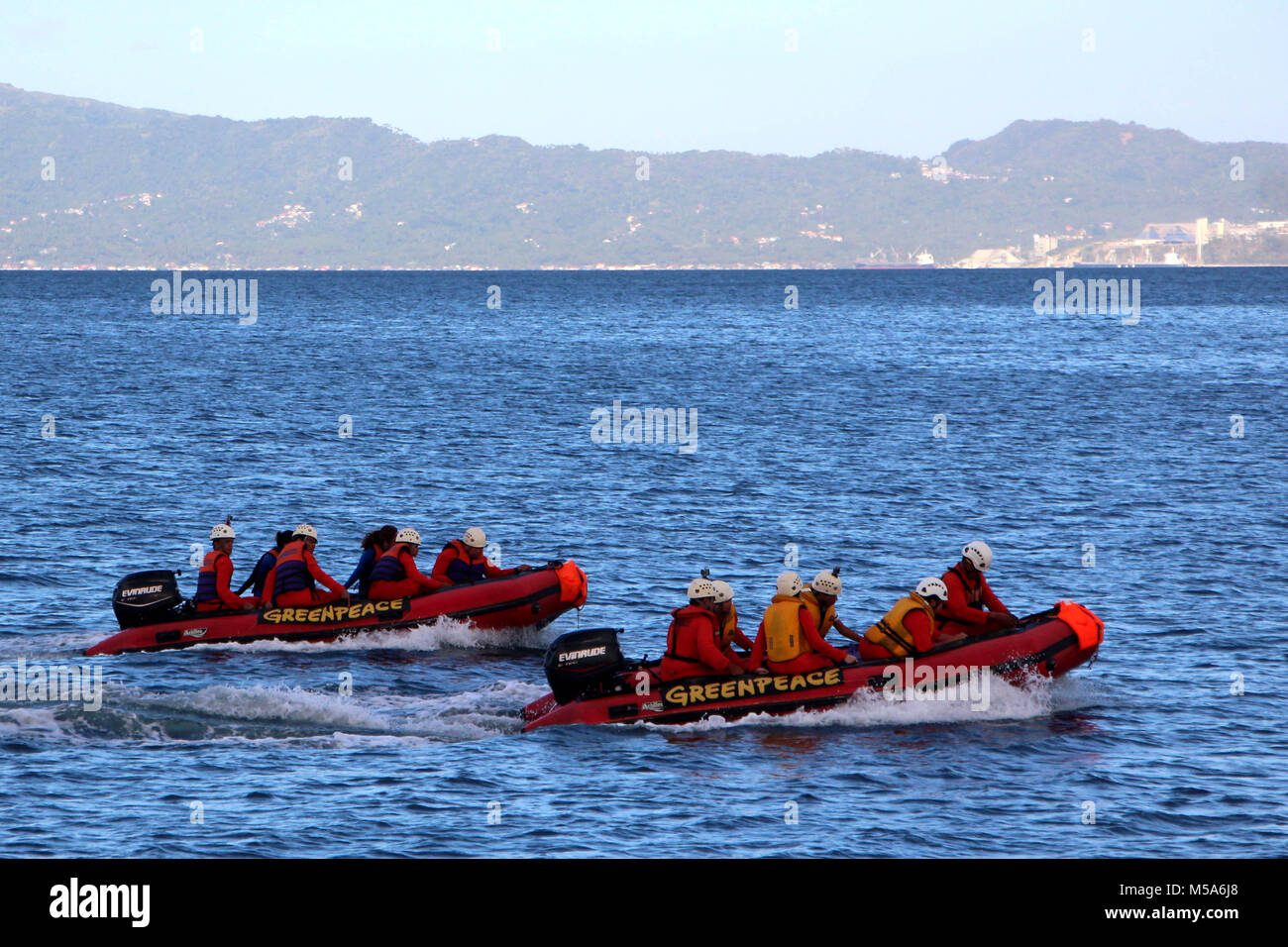 Shell human rights hi-res stock photography and images - Alamy