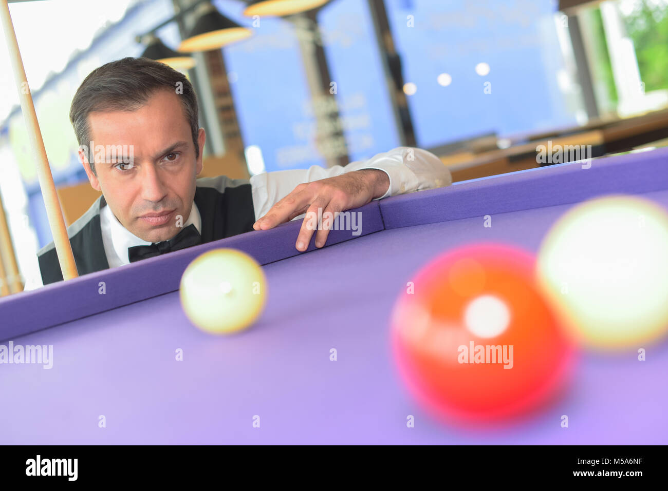 professionnal pool player Stock Photo - Alamy