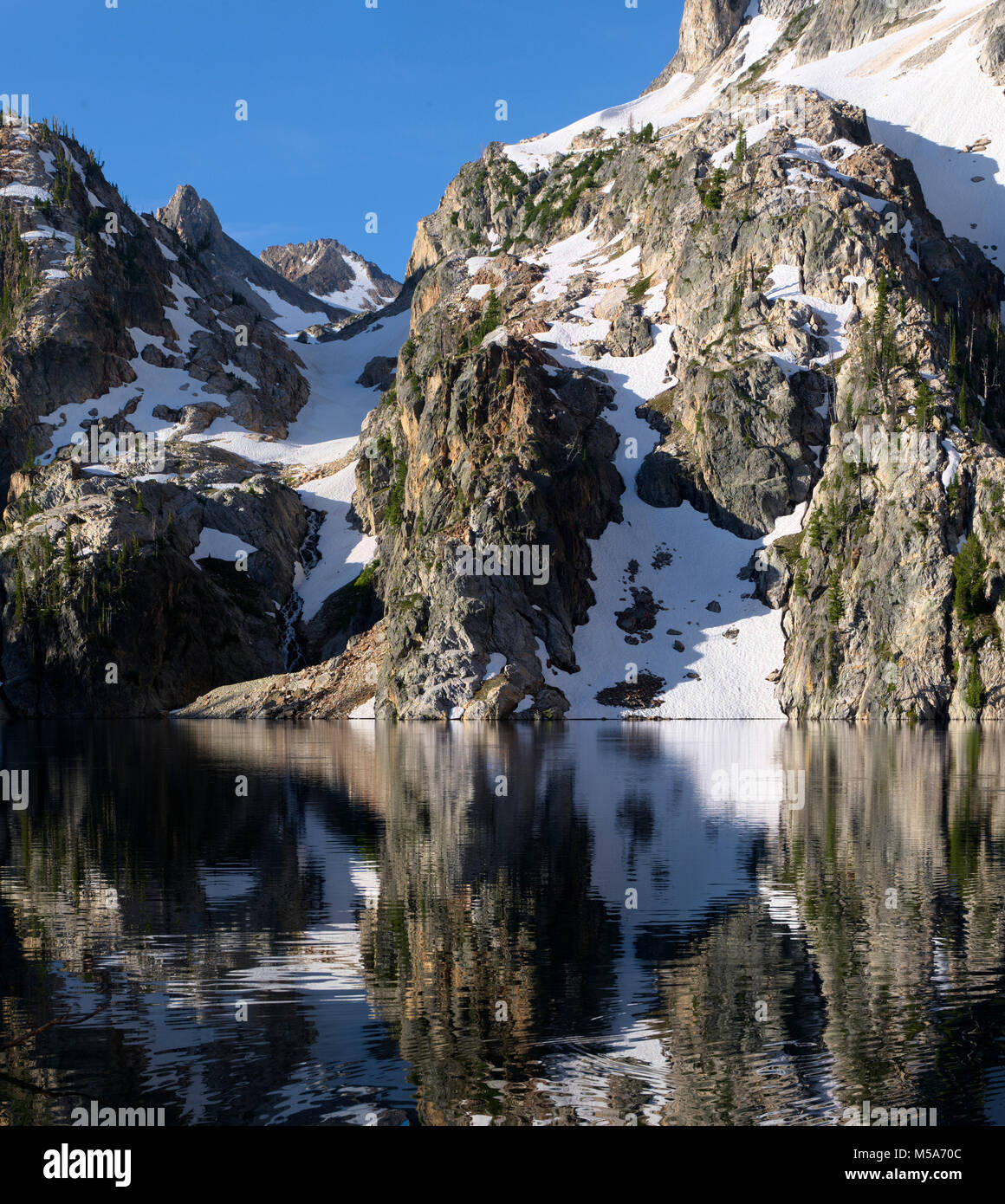 Sawtooth mountains hi-res stock photography and images - Alamy