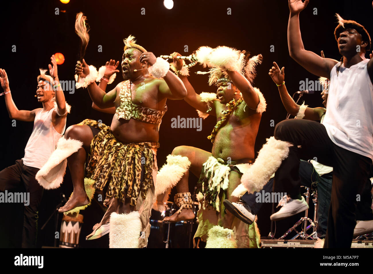 Zimbabwe Dance High Resolution Stock Photography and Images - Alamy