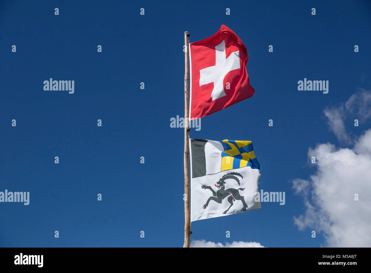 Schweizer Fahne, Bündner Fahne Stock Photo - Alamy