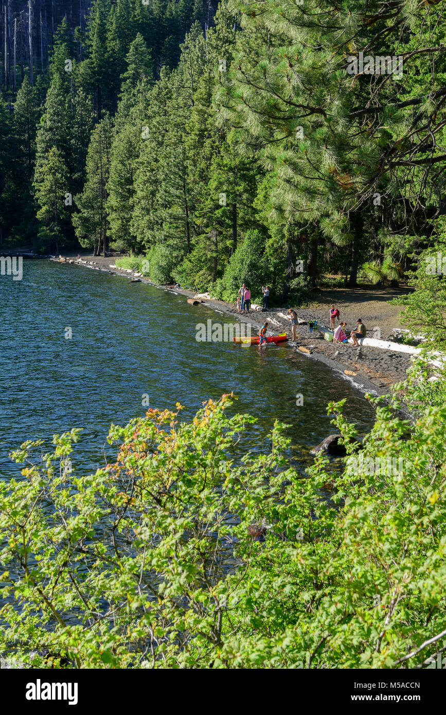 USA, North America, Pacific Northwest, Cascades, Oregon, Suttle Lake ...