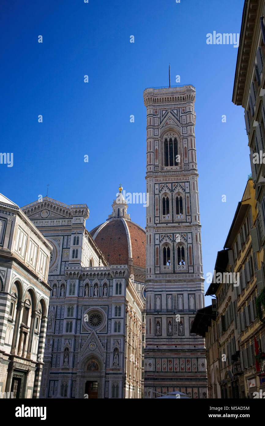 The Duomo, Campanile and Baptistery from Piazza di San Giovanni ...