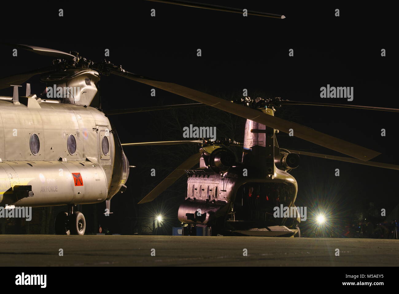 Boeing Vertol CH-47, Chinook Helicopter, RAF Odiham Stock Photo - Alamy