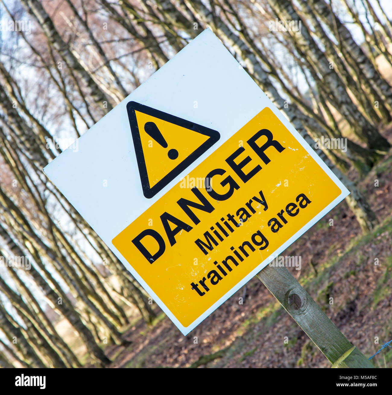 Warning sign rifle range hi-res stock photography and images - Alamy