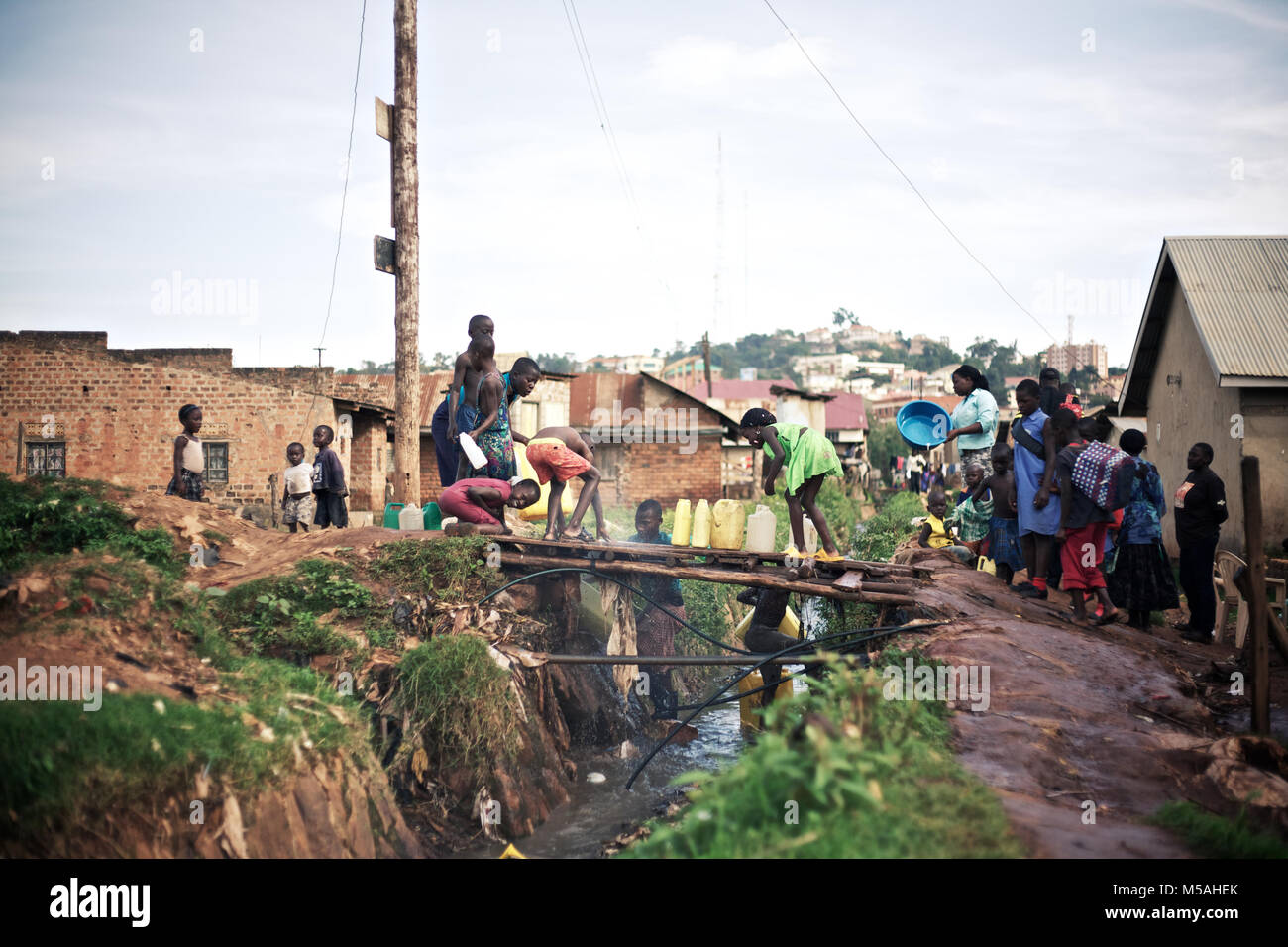 Kampala slums hi-res stock photography and images - Alamy