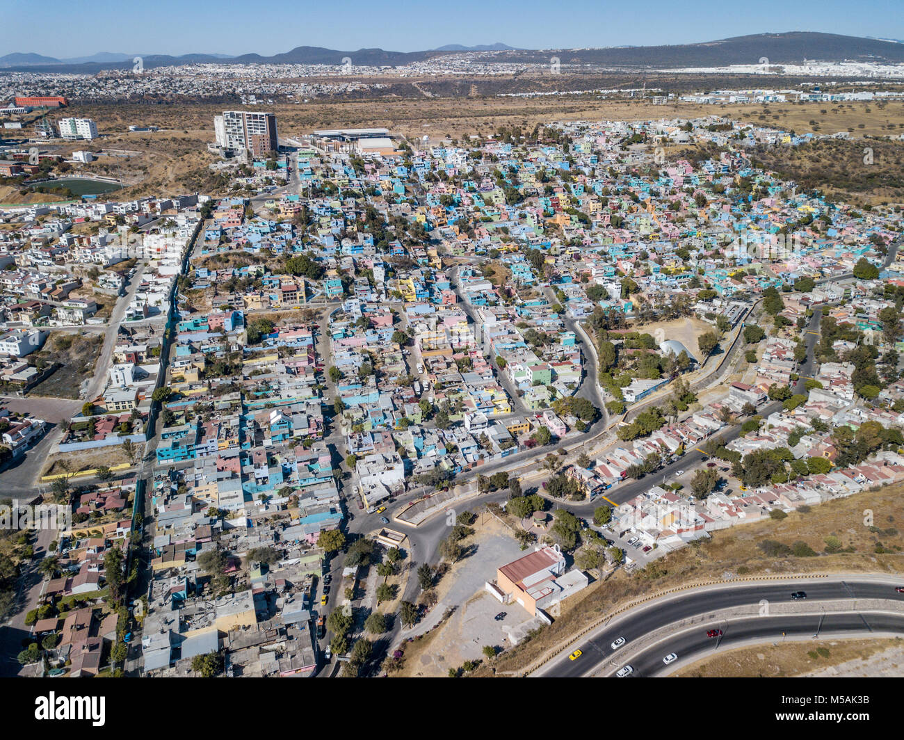 Balcones coloniales hi-res stock photography and images - Alamy