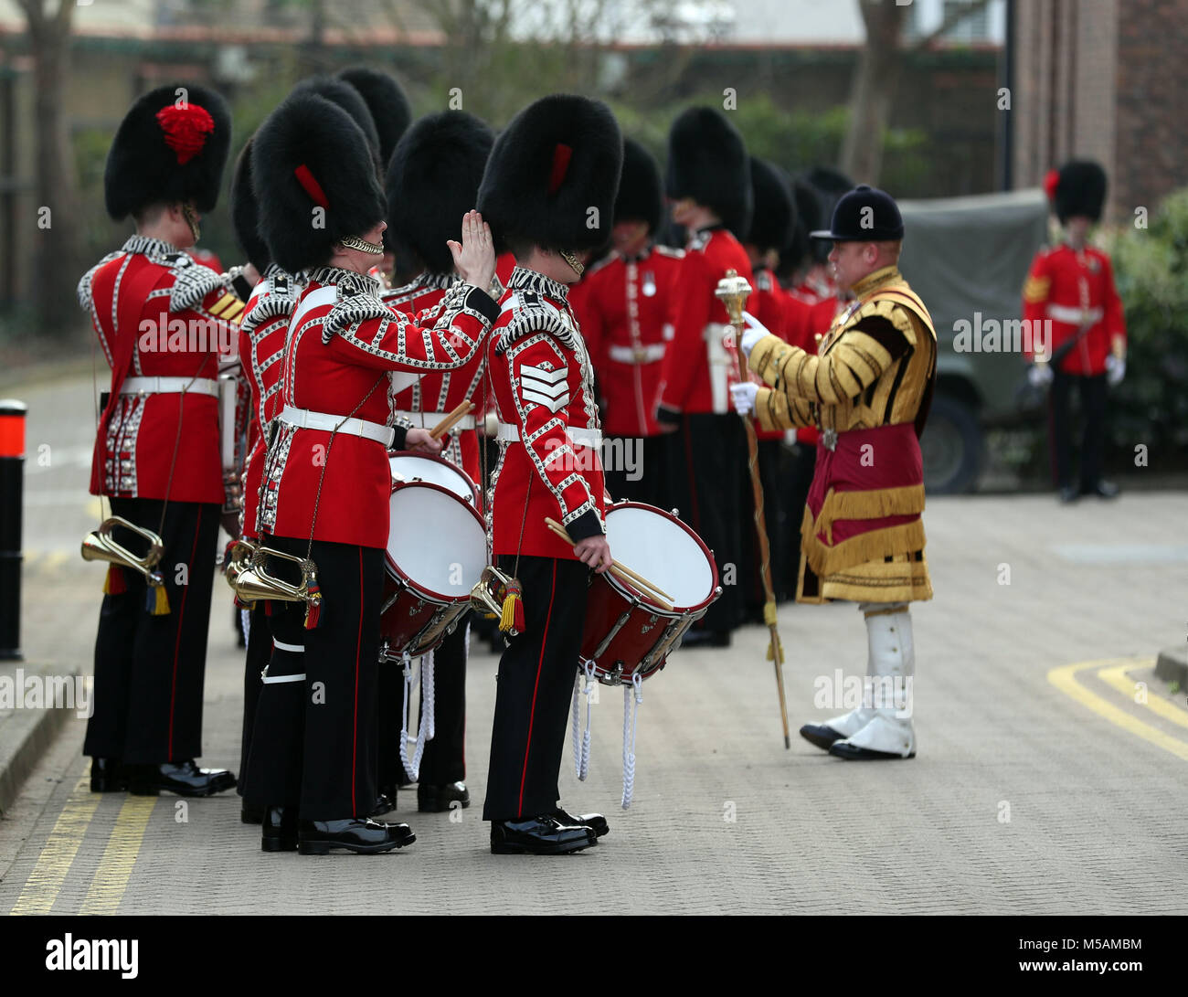 Drummers from the coldstream guards hi-res stock photography and images ...