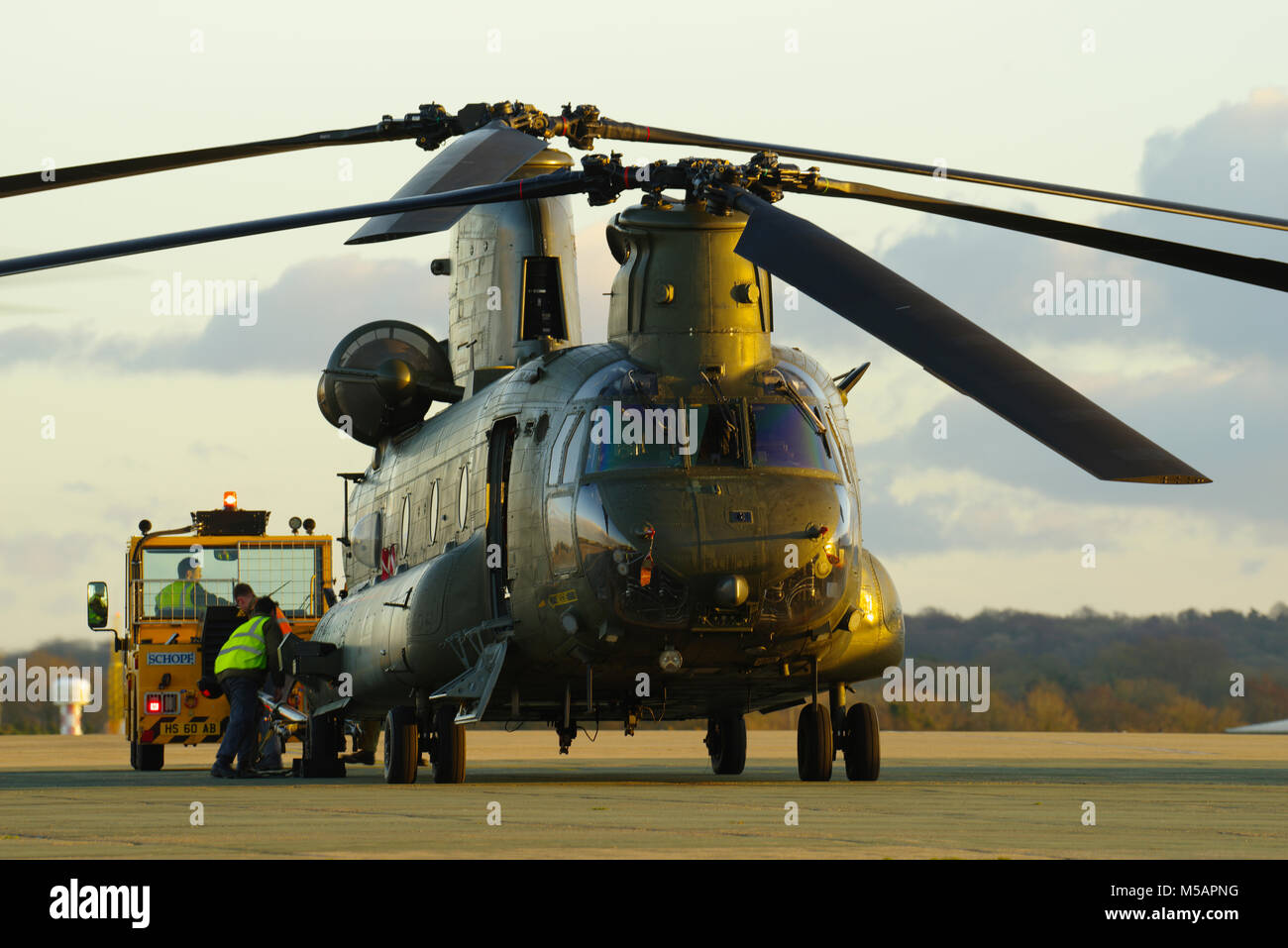 Chinook britain hi-res stock photography and images - Alamy