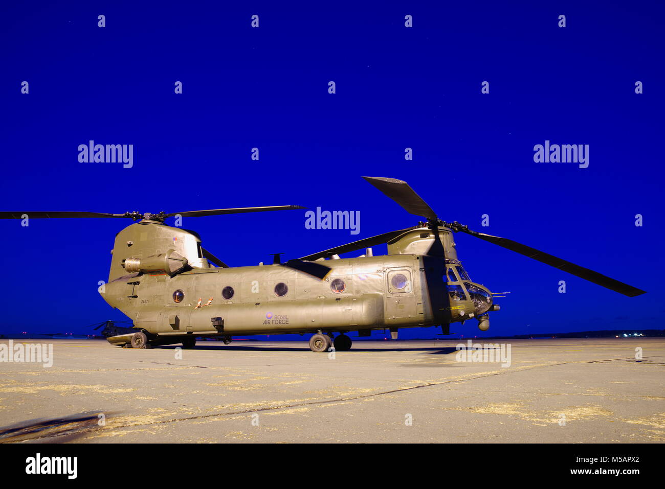 Boeing Vertol CH-47, Chinook Helicopter, RAF Odiham Stock Photo - Alamy