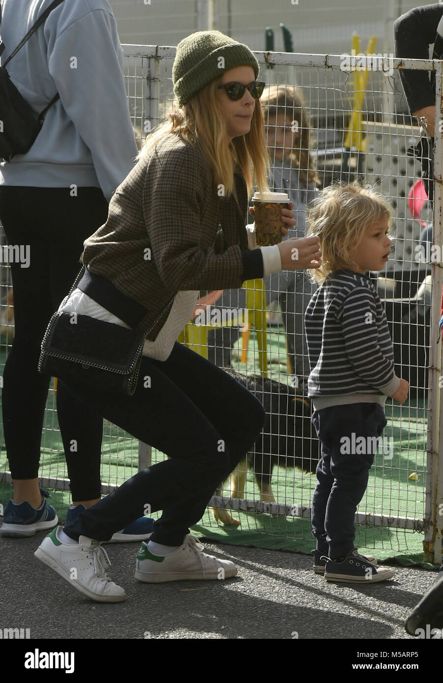 Kate Mara goes to the Farmers Market with her family Featuring: Kate ...