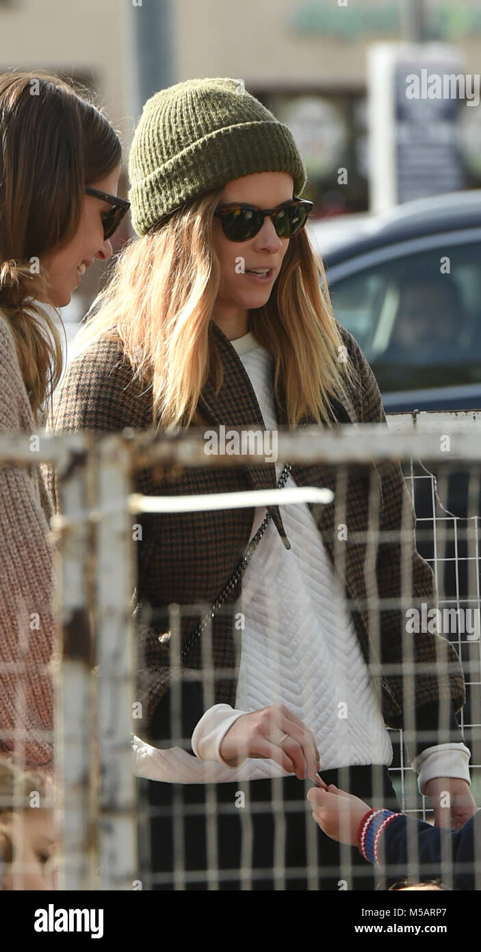 Kate Mara goes to the Farmers Market with her family Featuring: Kate ...