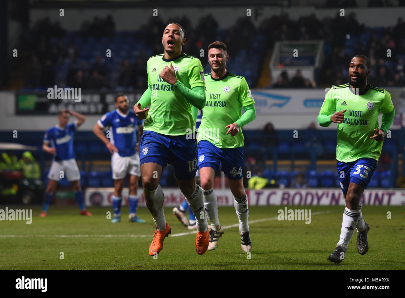 Cardiff City's Kenneth Zohore (left) celebrates scoring his side's ...