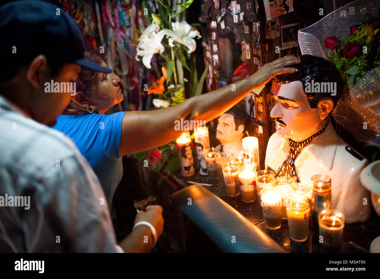 Jesús malverde statue hi-res stock photography and images - Alamy