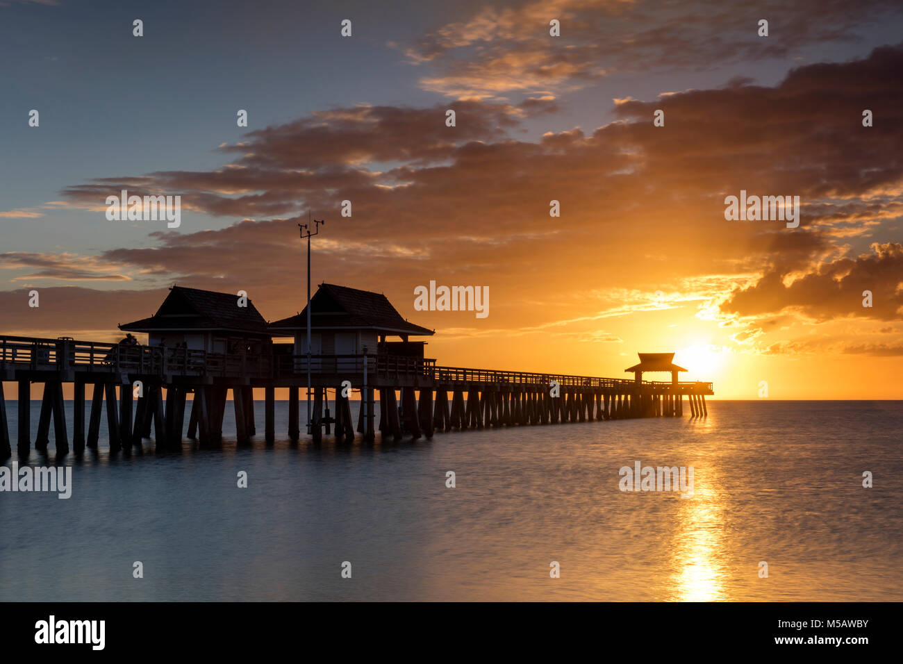 Naples fl pier hi-res stock photography and images - Alamy