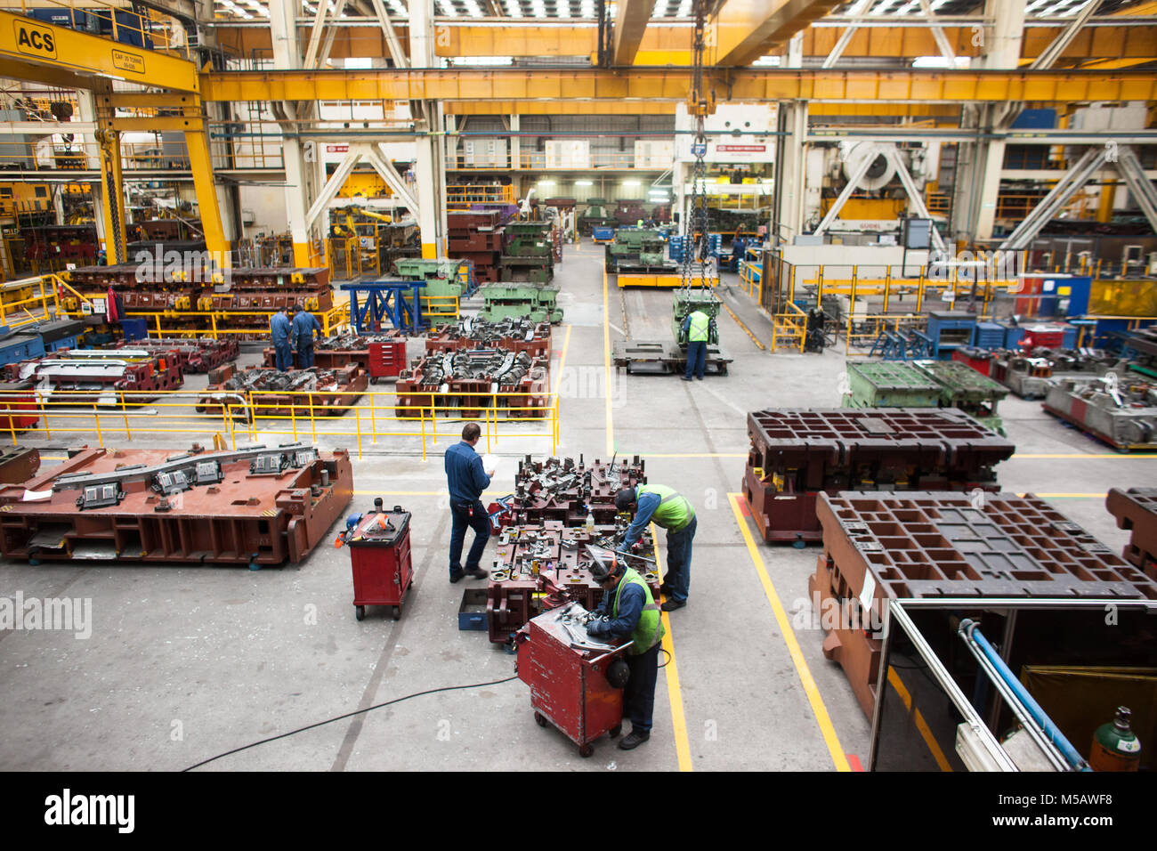 Workers at the Magna plant in Puebla, Mexico on Thursday, January 22 ...