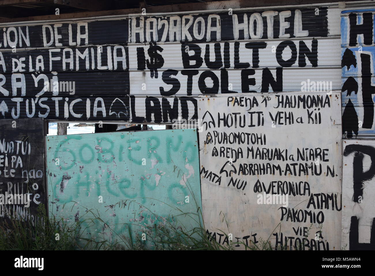 Protest placards and graffiti Easter Island Stock Photo - Alamy
