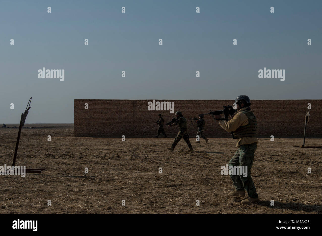 Military unit movement hi-res stock photography and images - Alamy