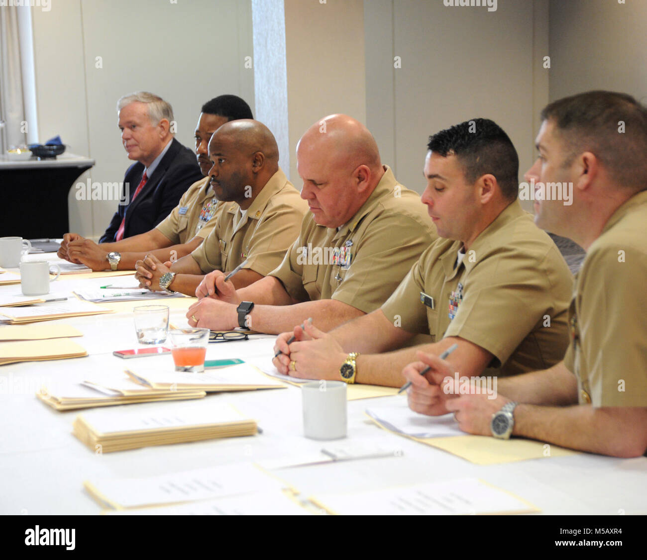 Professional sailors hi-res stock photography and images - Alamy