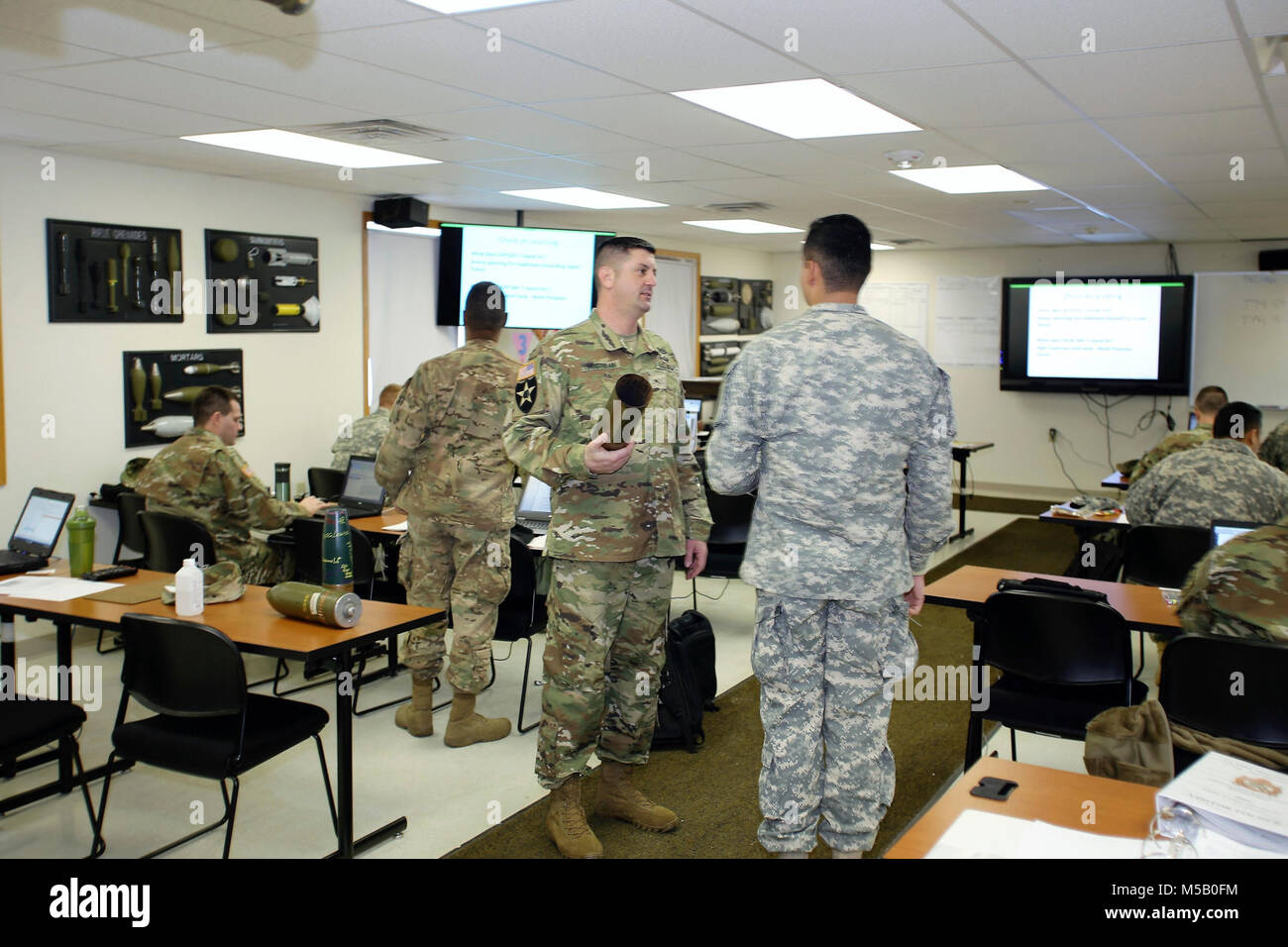 89b army mos hi-res stock photography and images - Alamy