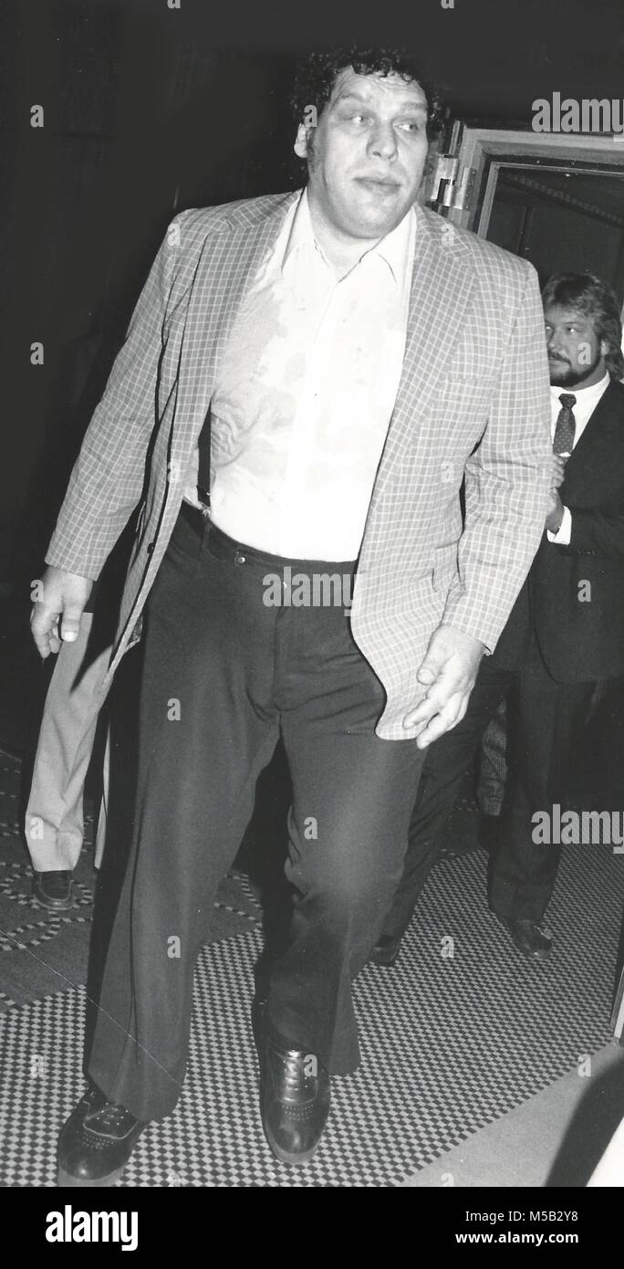 CelebrityArchaeology.com New York City 1980 FILE PHOTO Andre the Giant ...