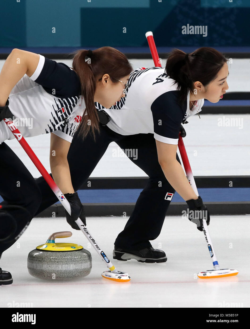 19th Feb, 2018. S. Korea-Sweden women's curling South Korean curlers ...