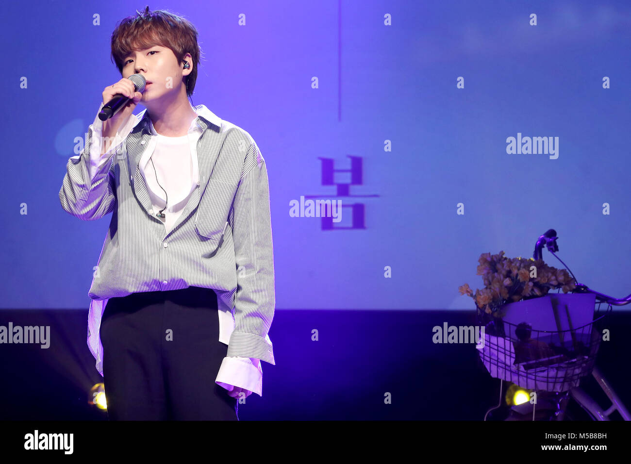 20th Feb, 2018. S. Korean singer Jung Seung-hwan South Korean singer ...