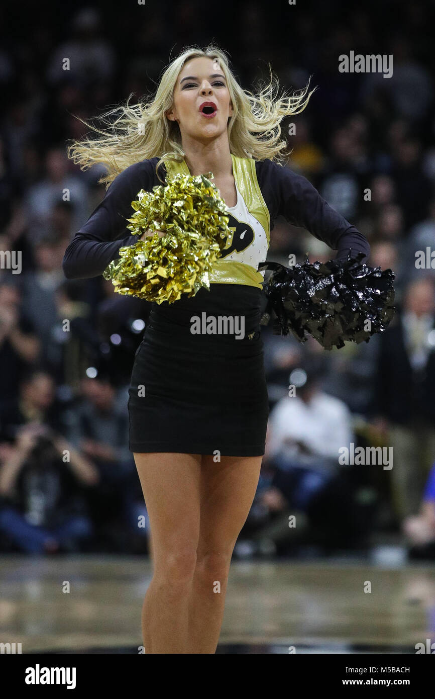 Boulder. 21st Feb, 2018. Colorado cheerleaders perform a routine before ...