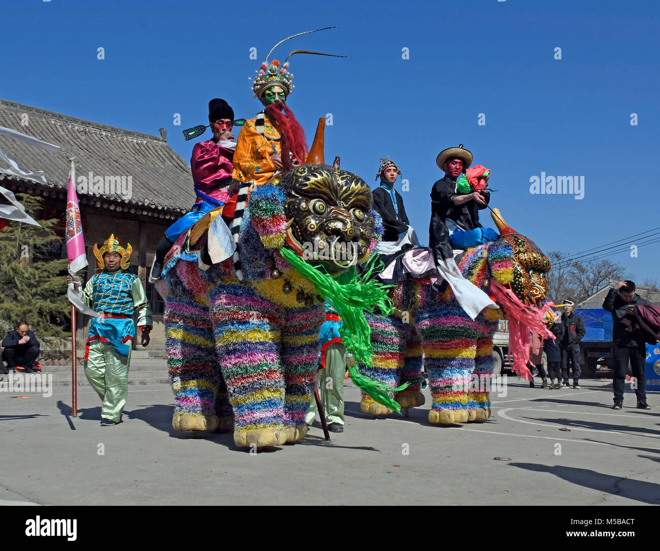 Yuncheng, China's Shanxi Province. 21st Feb, 2018. Folk artists on ...